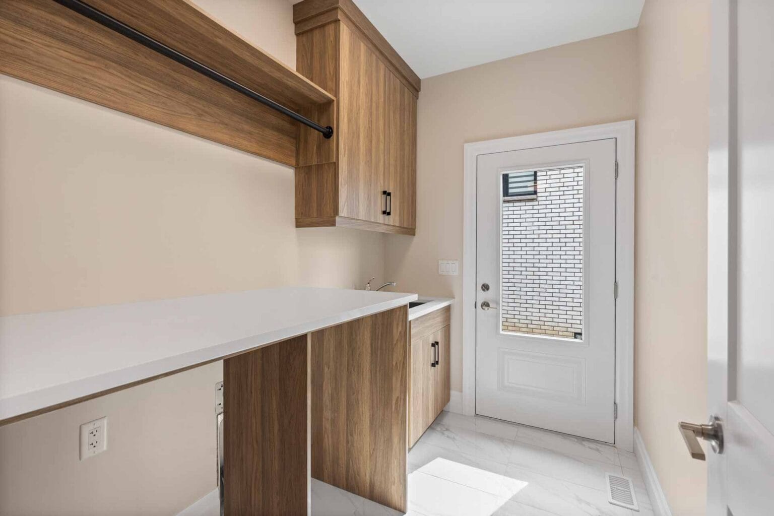 J. Rauti Autograph Home I 3898 Lasalle Woods – J.Rauti Custom Homes